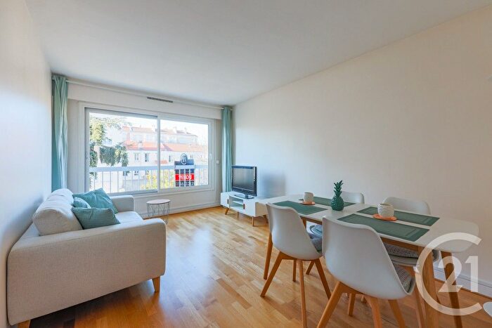 Appartement à vendre - Montrouge, Le vieux Montrouge - 2 pièces - 1 chambre