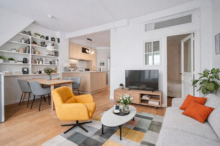 Appartement à vendre - Paris e , Simplon, Poissonniers - 3 pièces - 2 chambres