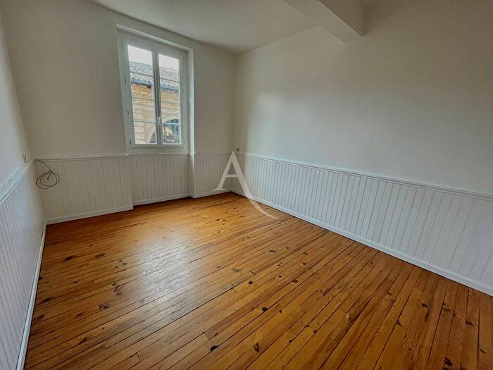 Appartement à louer - Casse Martin, LIsle-Jourdain - 2 pièces - 1 chambre