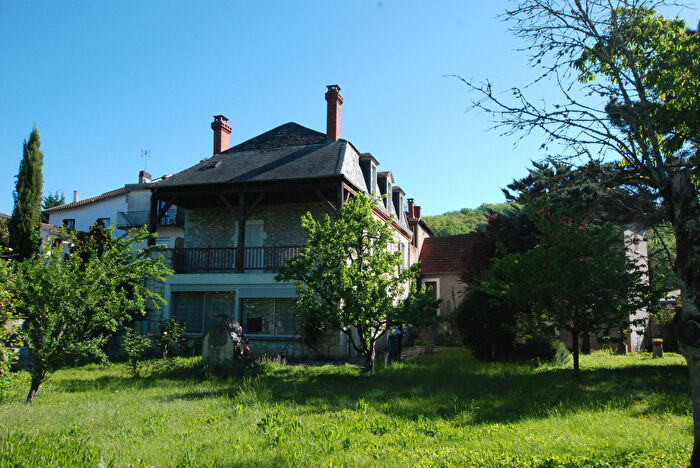 Maison à vendre - Souillac - 6 pièces - 4 chambres