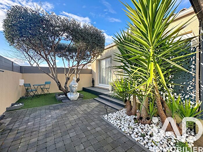 Maison à vendre - Ouveillan - 5 pièces - 3 chambres