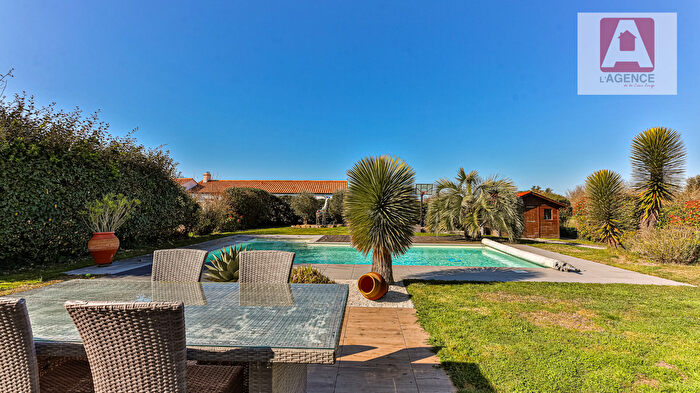 Maison à vendre - Le Fenouiller - 6 pièces - 5 chambres