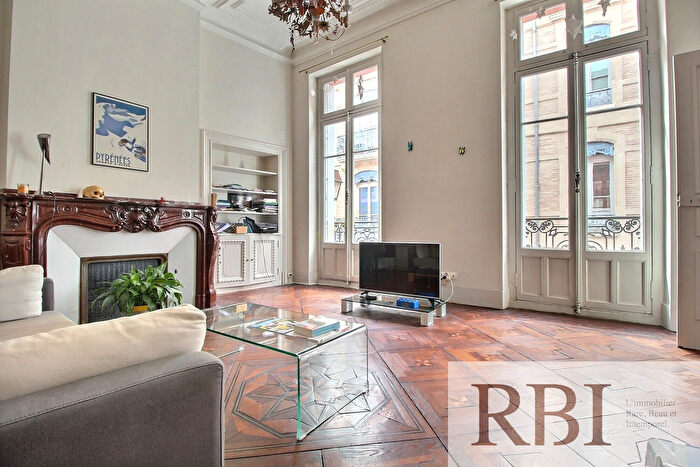 Appartement 4 pièces à Toulouse, Capitole, à louer