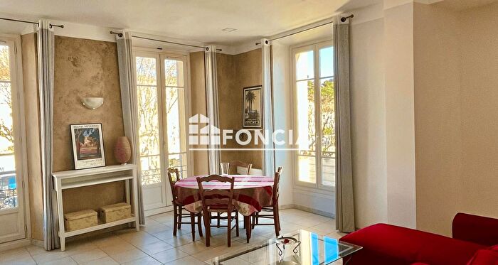 Appartement à vendre - Hyères, Centre-ville - 2 pièces - 1 chambre