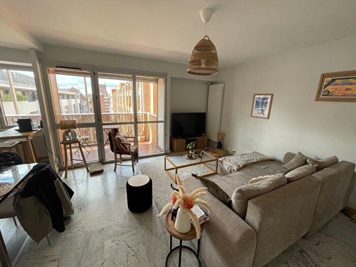 Toulouse, Saint-Georges : Appartement 2 pièces à louer