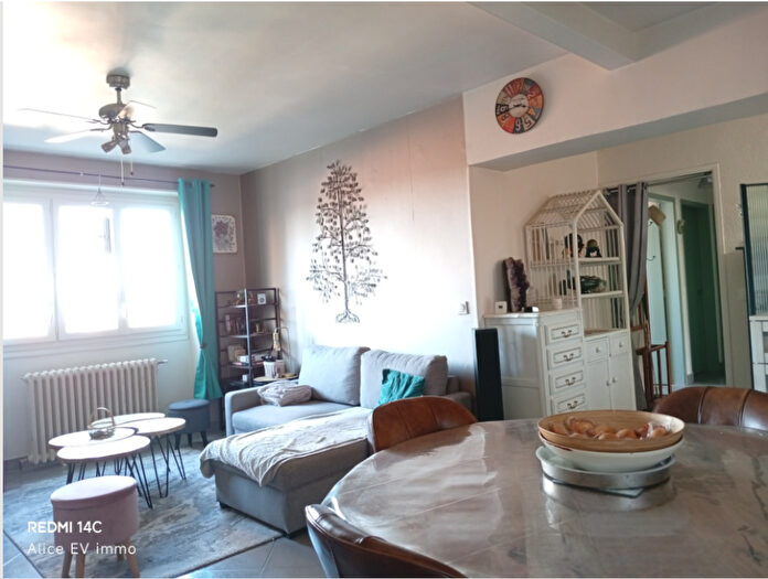 Maison à vendre - Aiguefonde - 6 pièces - 4 chambres