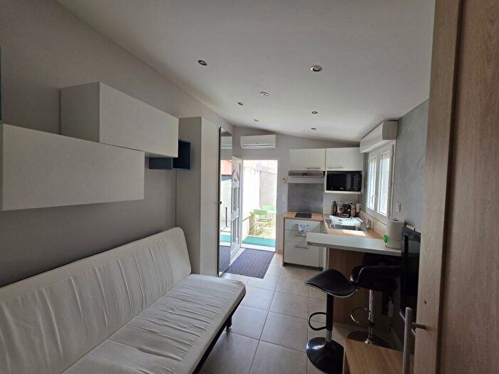 Appartement 1 pièce à Route de Nîmes, Lunel, à louer