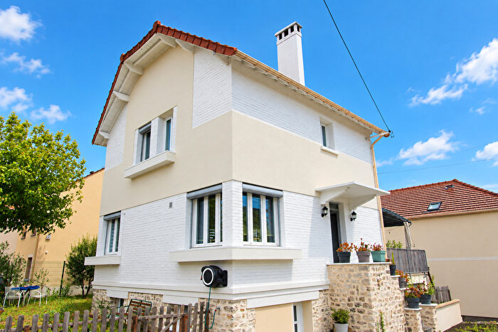 Maison 5 pièces à vendre à Beauchamp