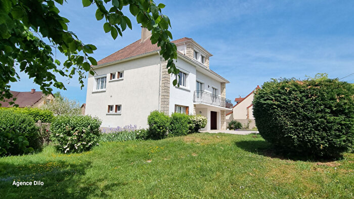 Maison 6 pièces à Cheny, à vendre