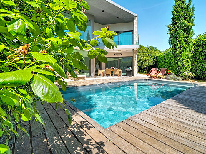 Chessy - Maison 7 pièces à vendre