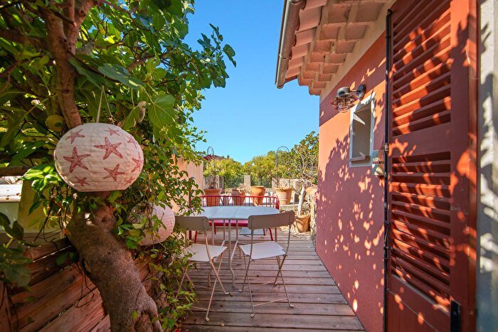 Bormes-les-Mimosas, Centre-ville, Le Pin - Maison 3 pièces à vendre