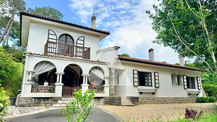 Maison 7 pièces à vendre - Saint-Jean-de-Luz, Jalday, Urthaburu, Balcoin, Alturan