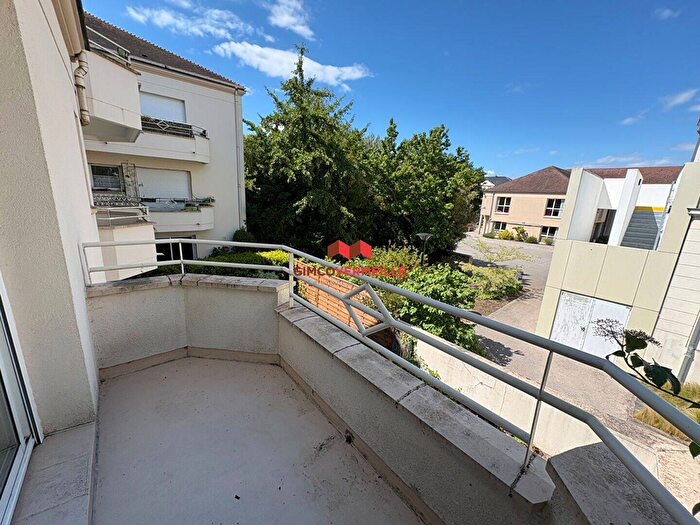 La Gravière-Centre Village, Voisins-le-Bretonneux : Appartement 2 pièces à louer