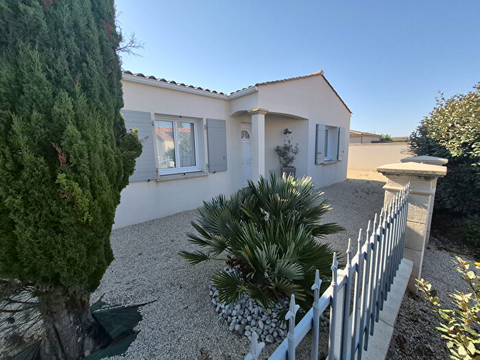 Maison 5 pièces à vendre à Sainte-Gemme-la-Plaine
