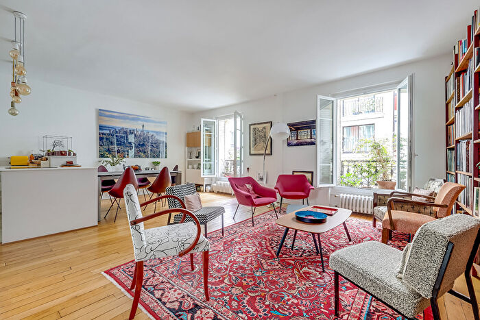 Appartement 5 pièces à Paris 17ème, La Fourche, Guy Moquet, à vendre