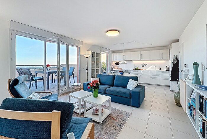 Appartement à vendre - Vence, Vosgelade, Sainte-Anne - 4 pièces - 3 chambres