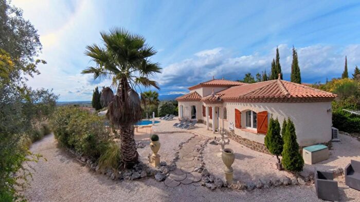 Maison 5 pièces à vendre - Oupia