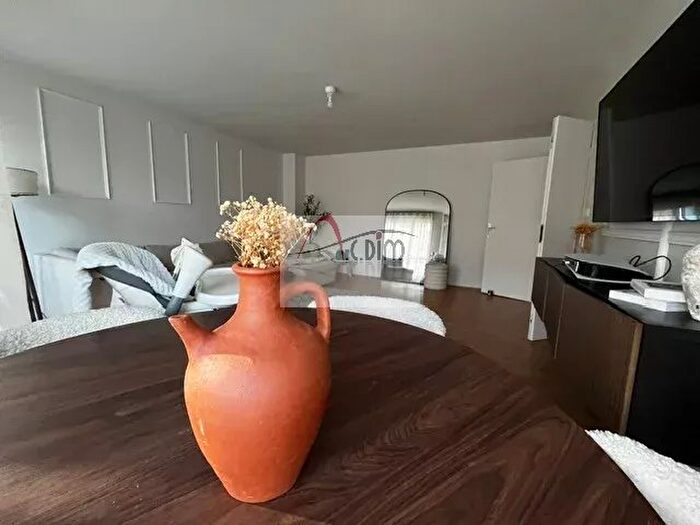 Appartement à louer - Melun, Centre-ville - 3 pièces - 2 chambres