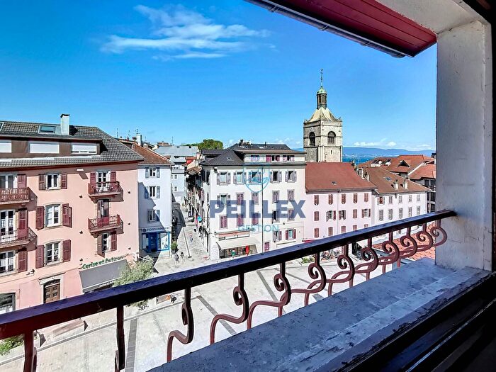 Appartement à louer - Évian-les-Bains - 4 pièces - 3 chambres