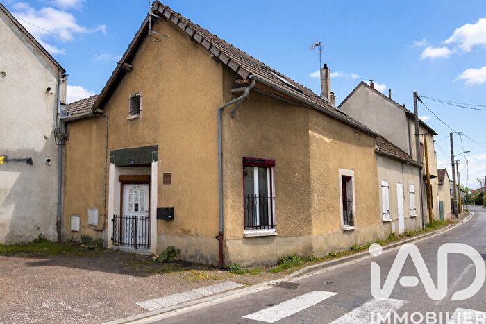 Maison 5 pièces à vendre à Cheny