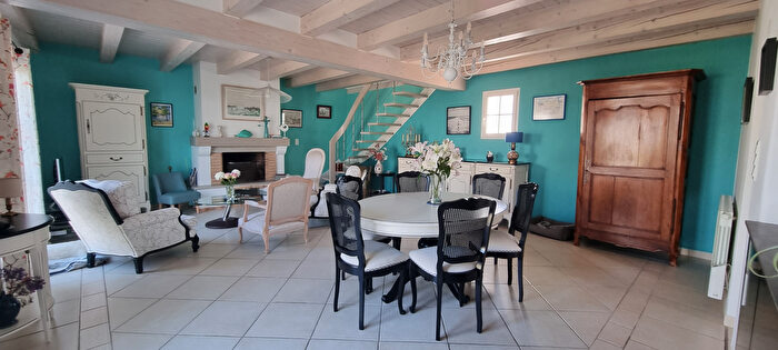 Maison à vendre - Noirmoutier-en-lîle, Centre-ville, Cinq Chemins - 5 pièces - 3 chambres