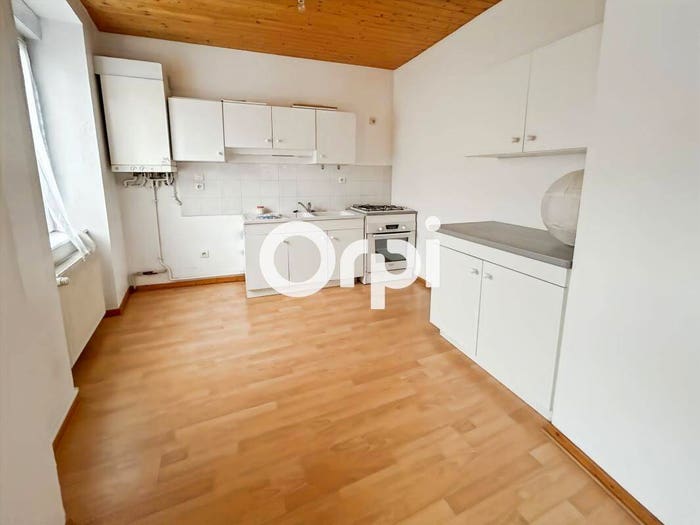 Saint-Symphorien-sur-Coise : Appartement 4 pièces à louer