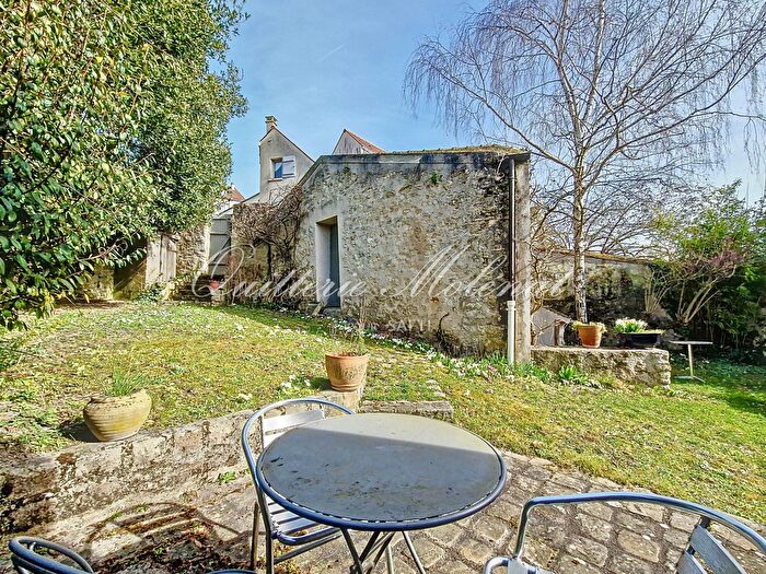 Maison 8 pièces à Chavenay, à vendre