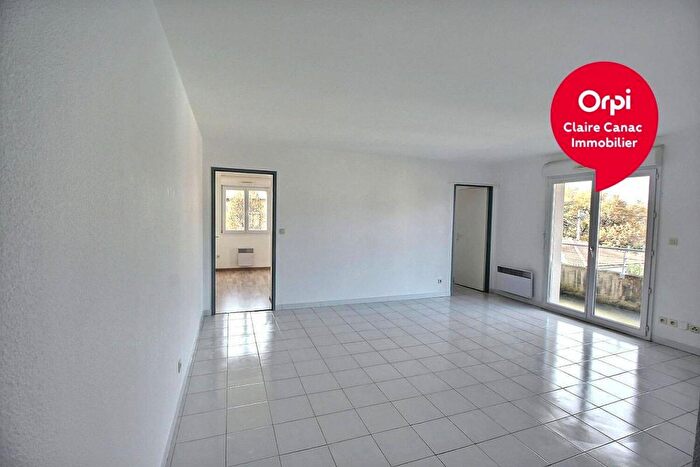 Faubourg Est-Peraudel, Castres : Appartement 3 pièces à louer