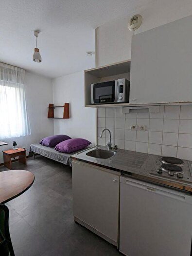 Colline des Pères-Tardy, Saint-Étienne - Appartement 1 pièce à louer