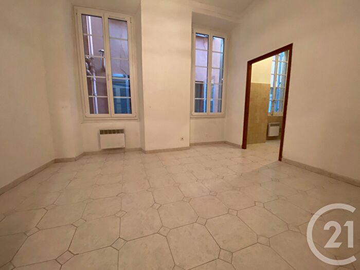 Appartement à louer - Nice, Vieux Nice - 3 pièces - 2 chambres