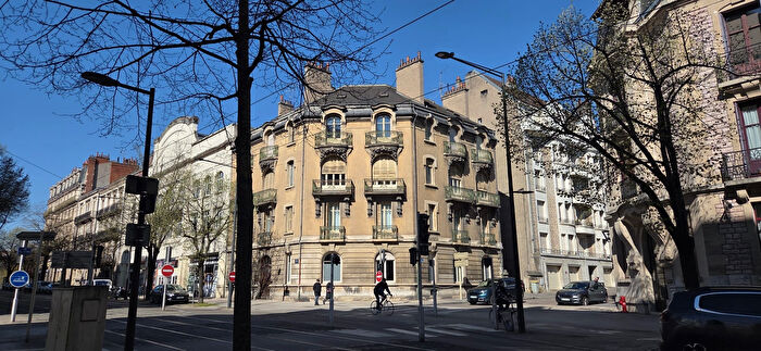 Appartement à vendre - Dijon, Centre-ville - 5 pièces - 3 chambres