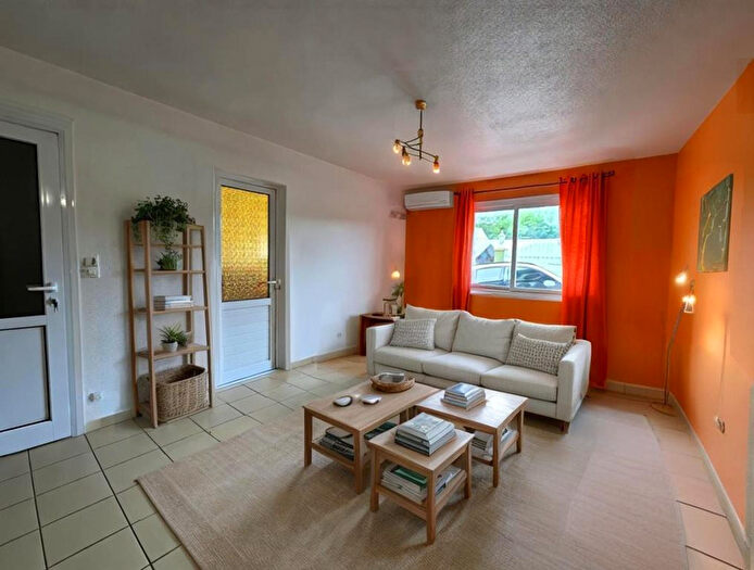 Maison à vendre - Goyave - 5 pièces - 4 chambres