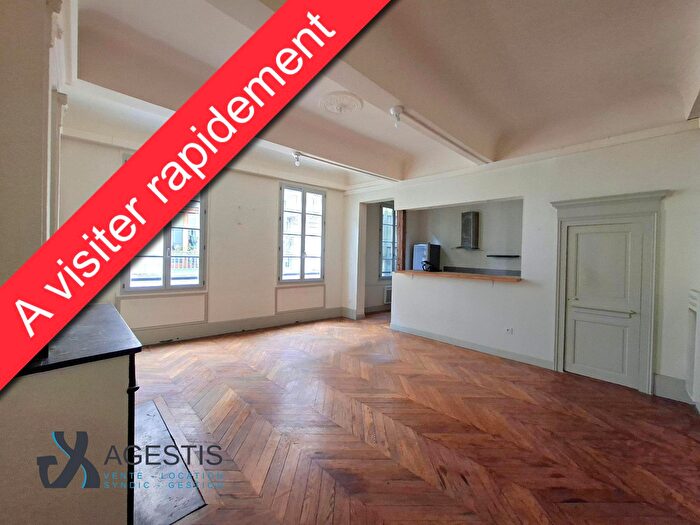 Appartement à louer - Castres, Centre-ville - 2 pièces - 1 chambre