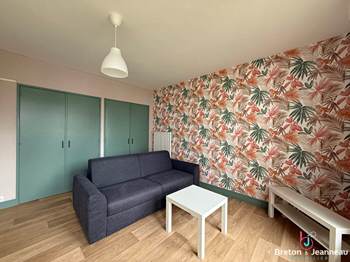 Appartement à louer - Laval, Hilard - 1 pièce