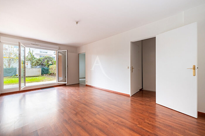 Appartement à vendre - Pontoise, Centre-ville - 3 pièces - 2 chambres