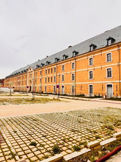 Appartement 1 pièce à Douai, Centre-ville, à louer
