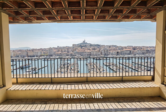 Appartement à louer - Marseille e , Hôtel de ville - 4 pièces - 3 chambres