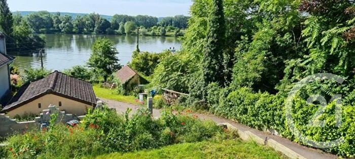 Maison à vendre - Juziers - 8 pièces - 4 chambres