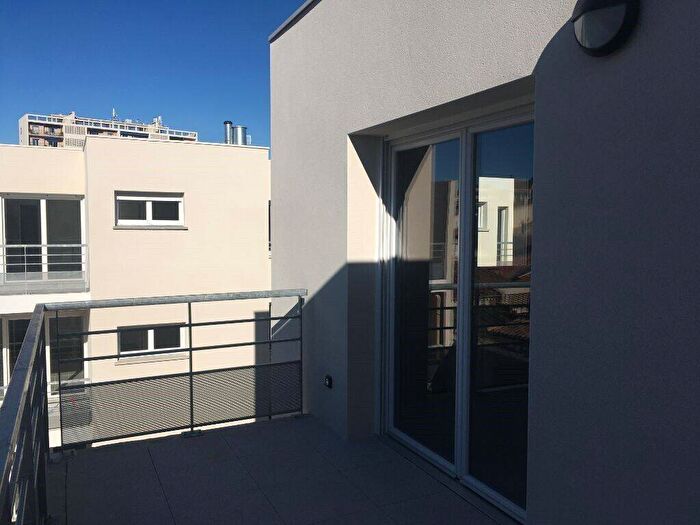 Gambetta, Nîmes - Appartement 2 pièces à louer