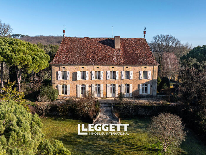Maison 15 pièces à vendre - Pezuls