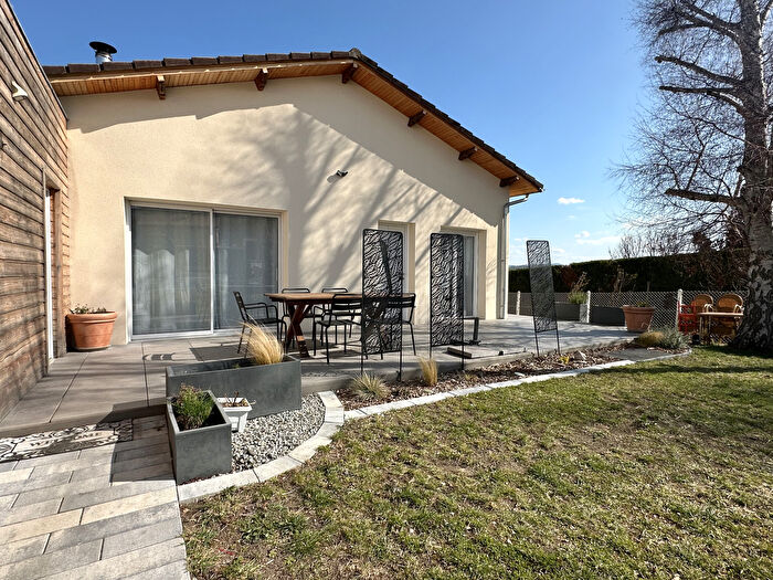 Maison à louer - Pérignat-lès-Sarliève - 4 pièces - 3 chambres