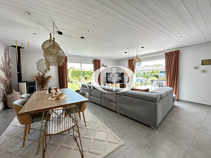 Maison à vendre - Touvois - 7 pièces - 4 chambres