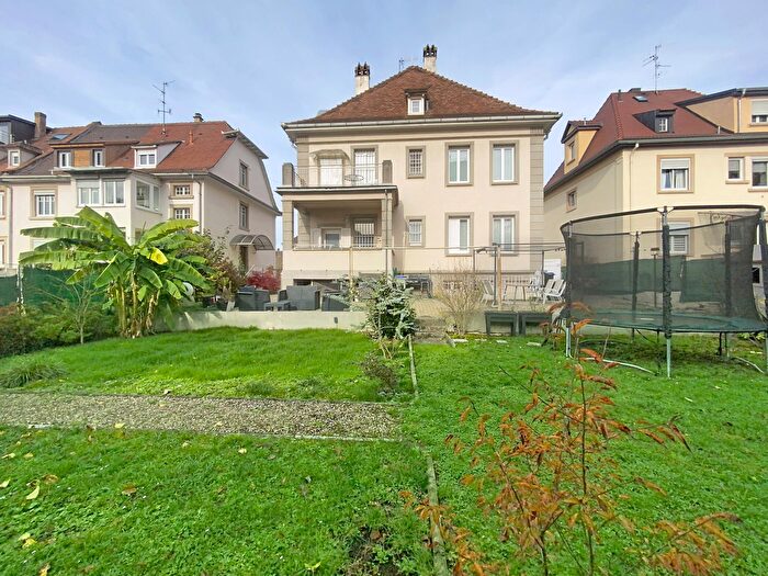 Maison à louer - Strasbourg - 9 pièces - 7 chambres