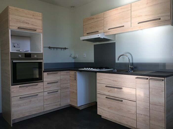 Appartement à louer - Monistrol-sur-Loire - 3 pièces - 2 chambres