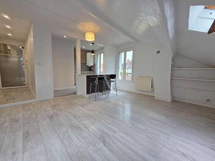 Appartement à vendre - Lizy-sur-Ourcq - 2 pièces - 1 chambre