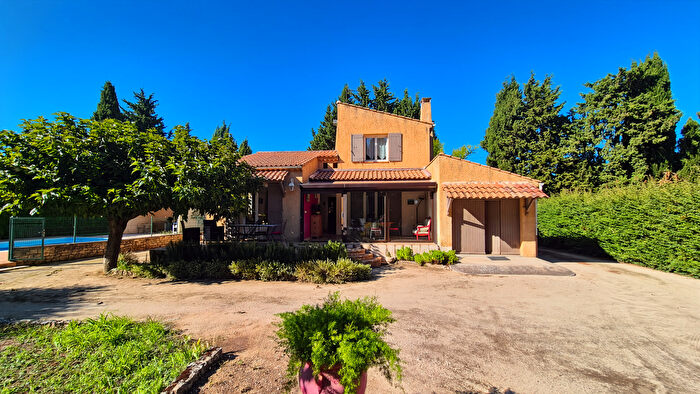 Maison à vendre - Châteaurenard, Jentelin, Route dAvignon, Confignes - 4 pièces - 3 chambres