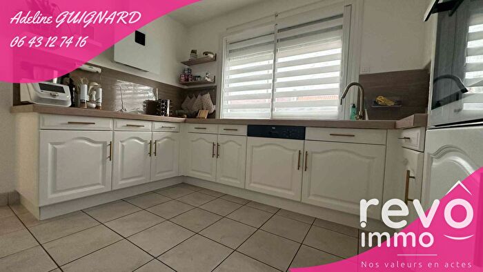 Maison à vendre - Chemillé - 5 pièces - 3 chambres