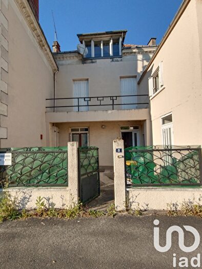 Maison à vendre - Dangé-Saint-Romain - 5 pièces - 3 chambres