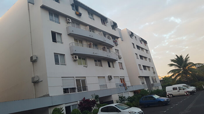 Saint-Denis, Le Chaudron, Sainte-Clotilde : Appartement 1 pièce à louer