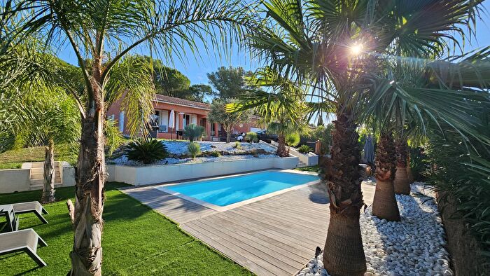 Maison à vendre - Bormes-les-Mimosas, Haut-Para, Pas de Courtin, Manjastre - 5 pièces - 3 chambres